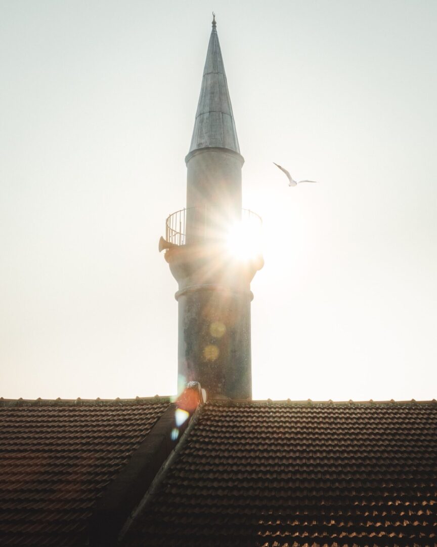 フレアとゴーストってなに？発生原因と消す方法について簡単解説 - Photography Blog