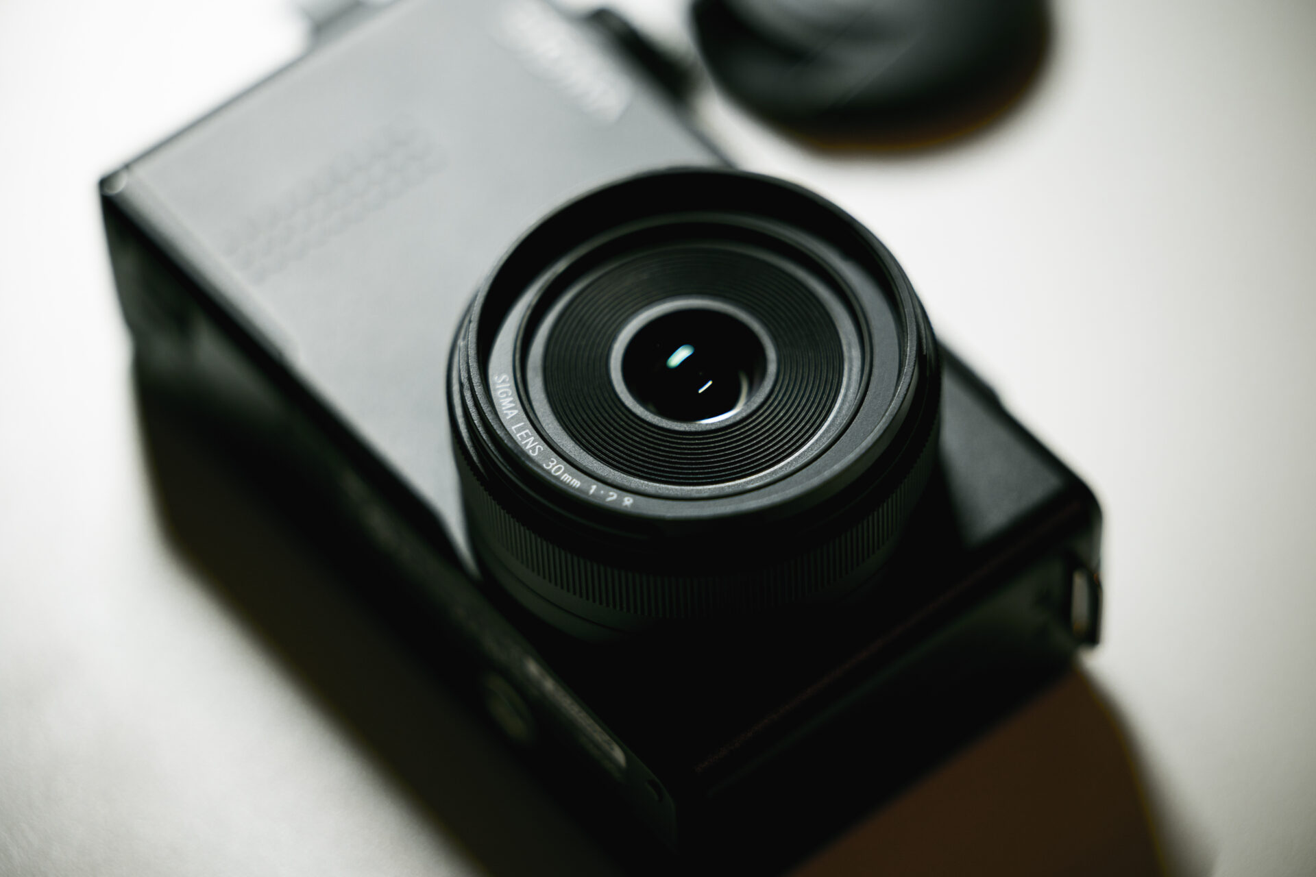 【レビュー】SIGMA DP2 Merrillを3ヶ月使ったリアルな感想｜作例｜コンデジの完成系 - Photography Blog